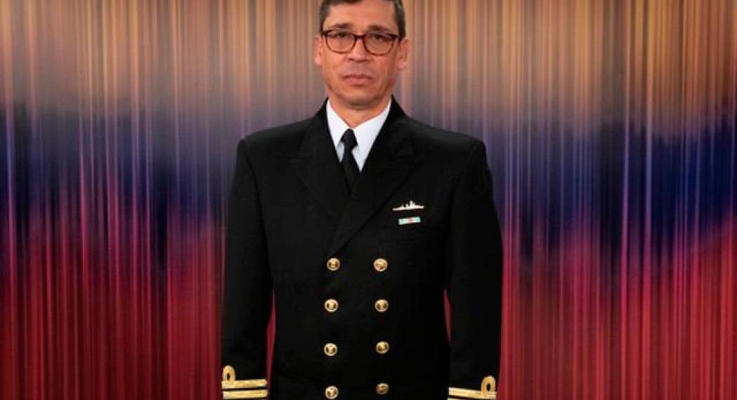 El contralmirante Gabriel Pérez Garcés es el nuevo comandante de la ...